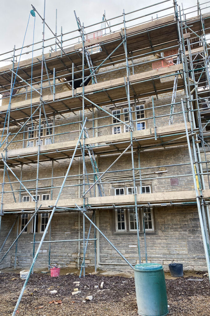 Bletsoe Castle - Underwood & Weston